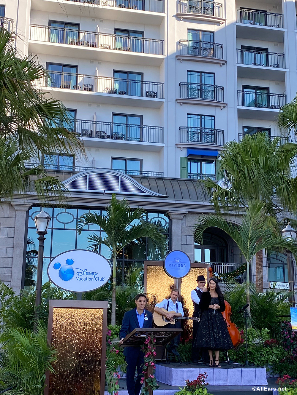 Riviera Resort Grand Opening 5 - AllEars.Net