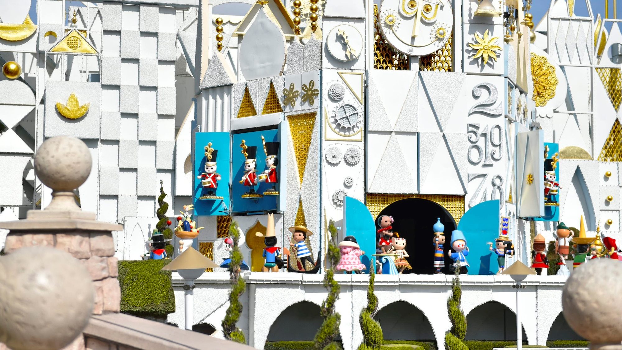 Nine Things You Didn't Know About 'it's a small world' - AllEars.Net
