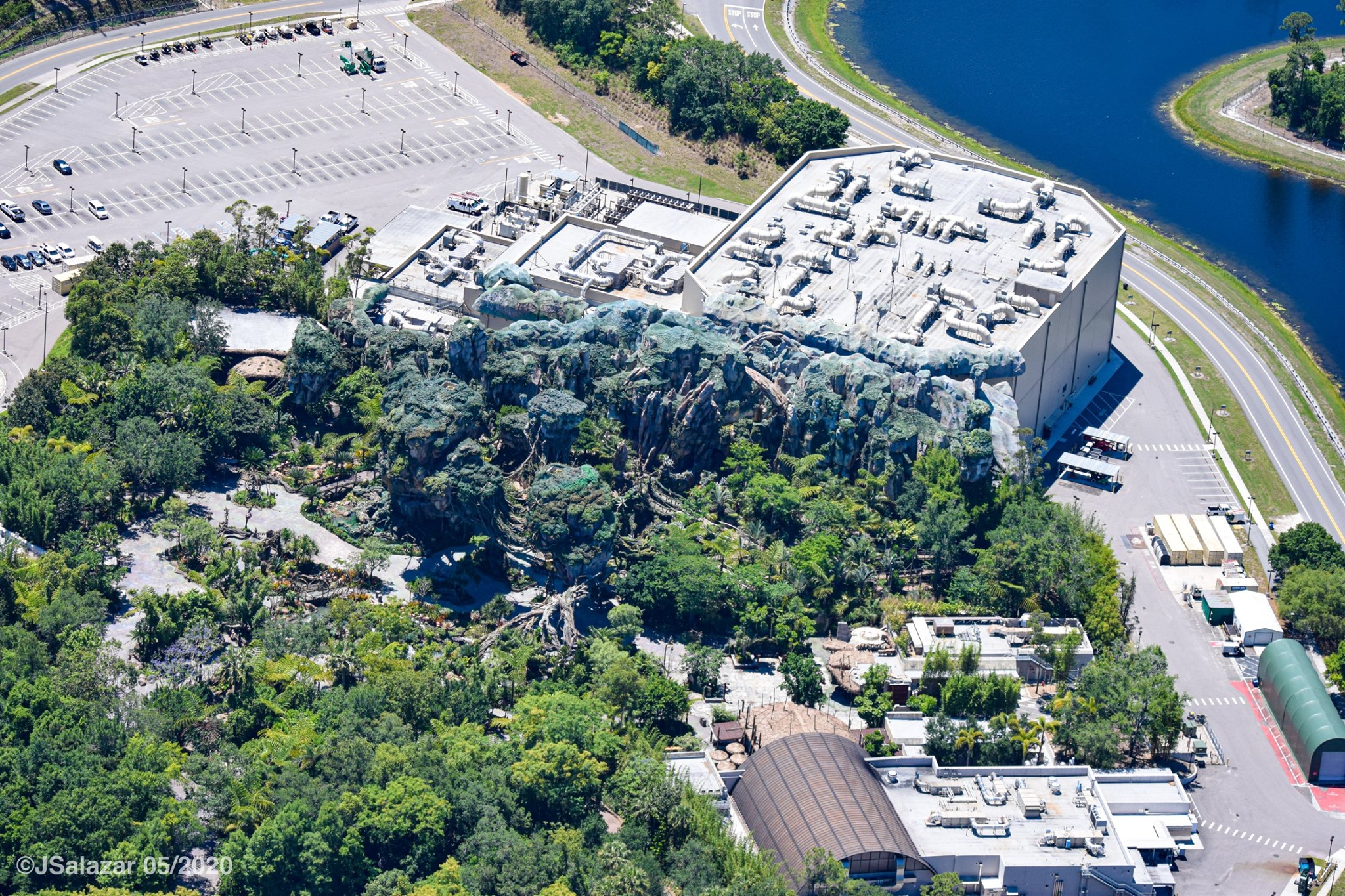 disney world-pandora-empty air shot - AllEars.Net