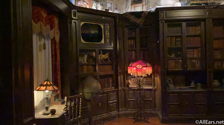 Seven Signs You've Ridden Tower of Terror Too Many Times - AllEars.Net