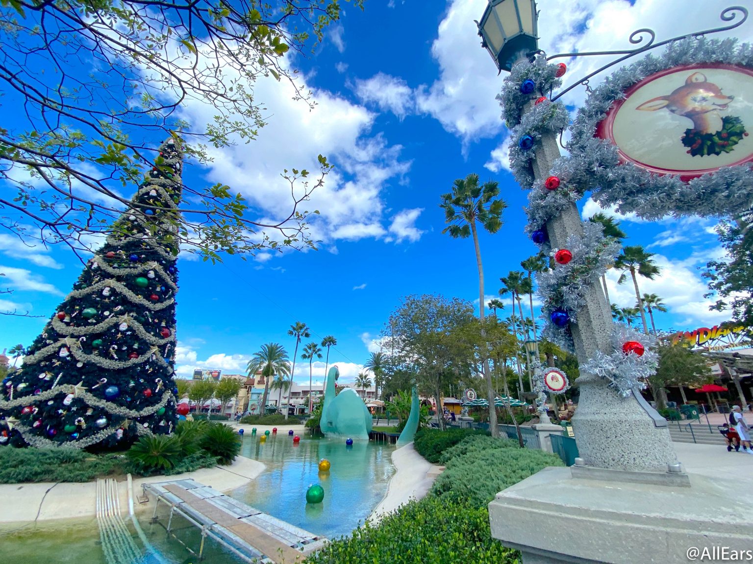 Photos Go On A 2020 Walt Disney World Christmas Tree Tour Allears Net