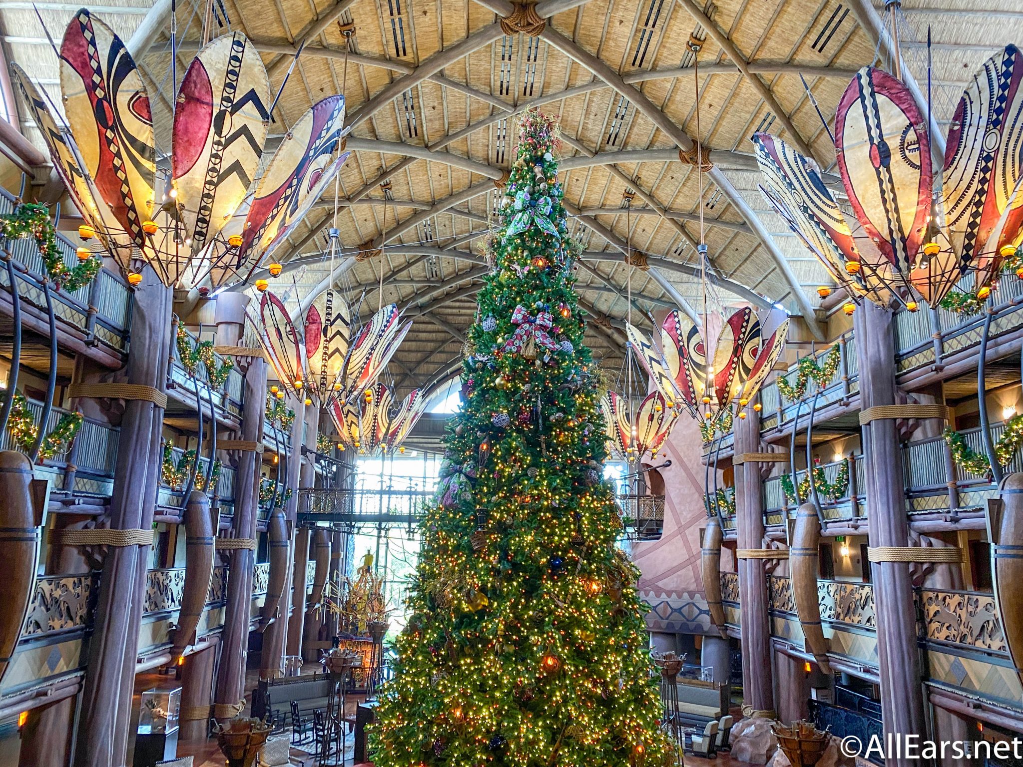 Photos Go On A 2020 Walt Disney World Christmas Tree Tour Allears Net