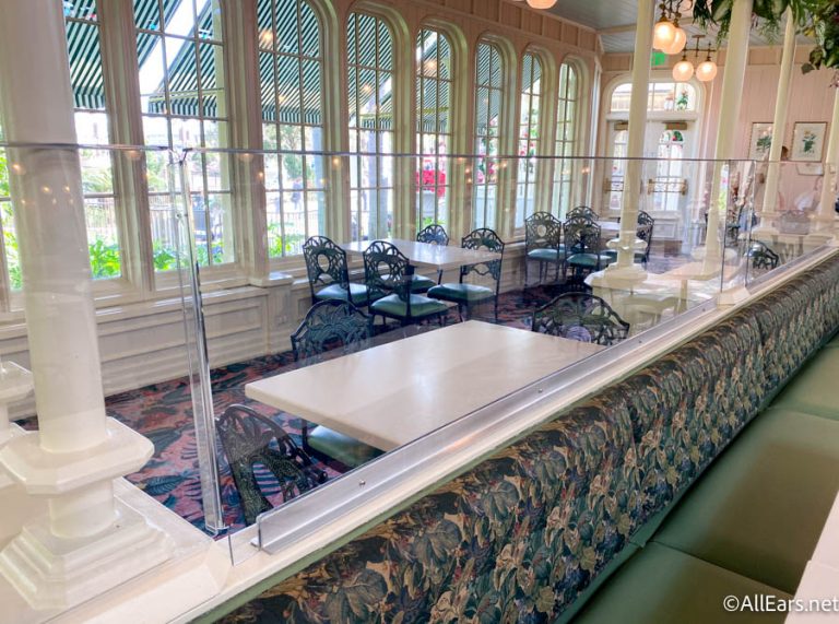 The Crystal Palace in Magic Kingdom Has Finally Reopened! - AllEars.Net