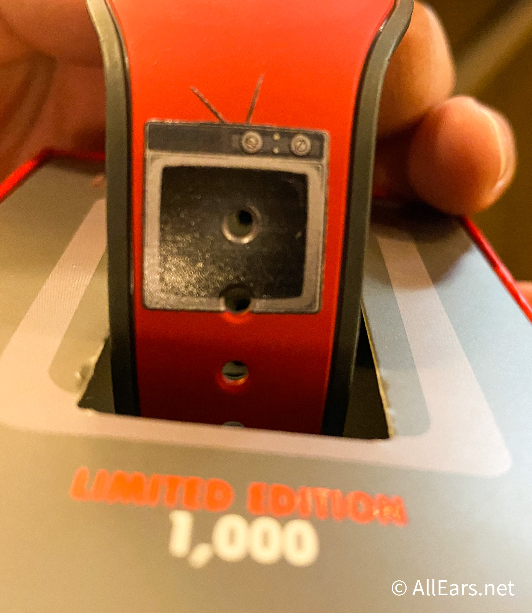 A 'WandaVision' MagicBand Has Left the Westview Anomaly and Entered ...