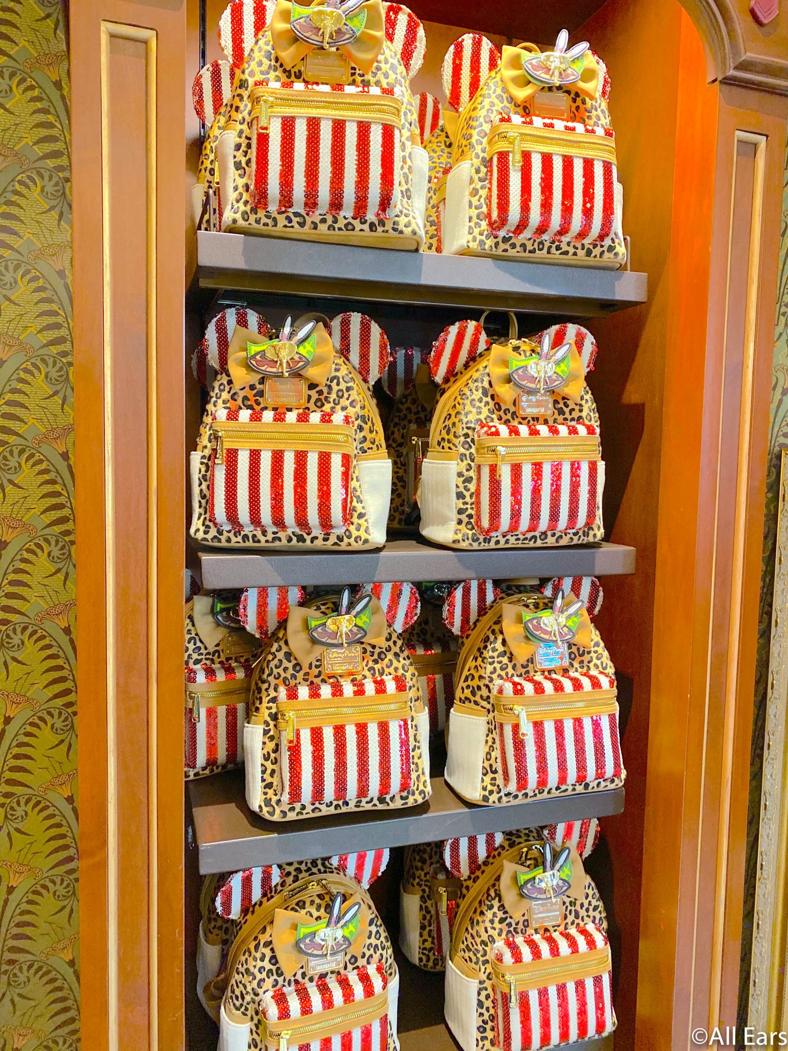 Surprise! The Loungefly We Saw in Disney Today is a Major Throwback ...