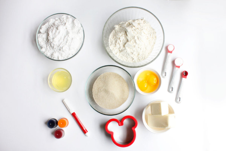 DISNEY RECIPE: Learn How To Make Mickey Valentine Sweetheart Cookies ...
