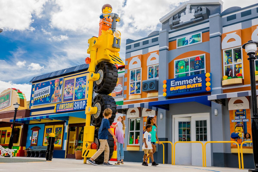 2021 Legoland Movie World - AllEars.Net