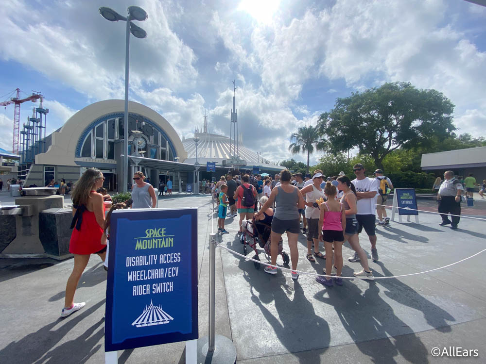 2021 wdw magic kingdom space mountain line queue crowds - AllEars.Net