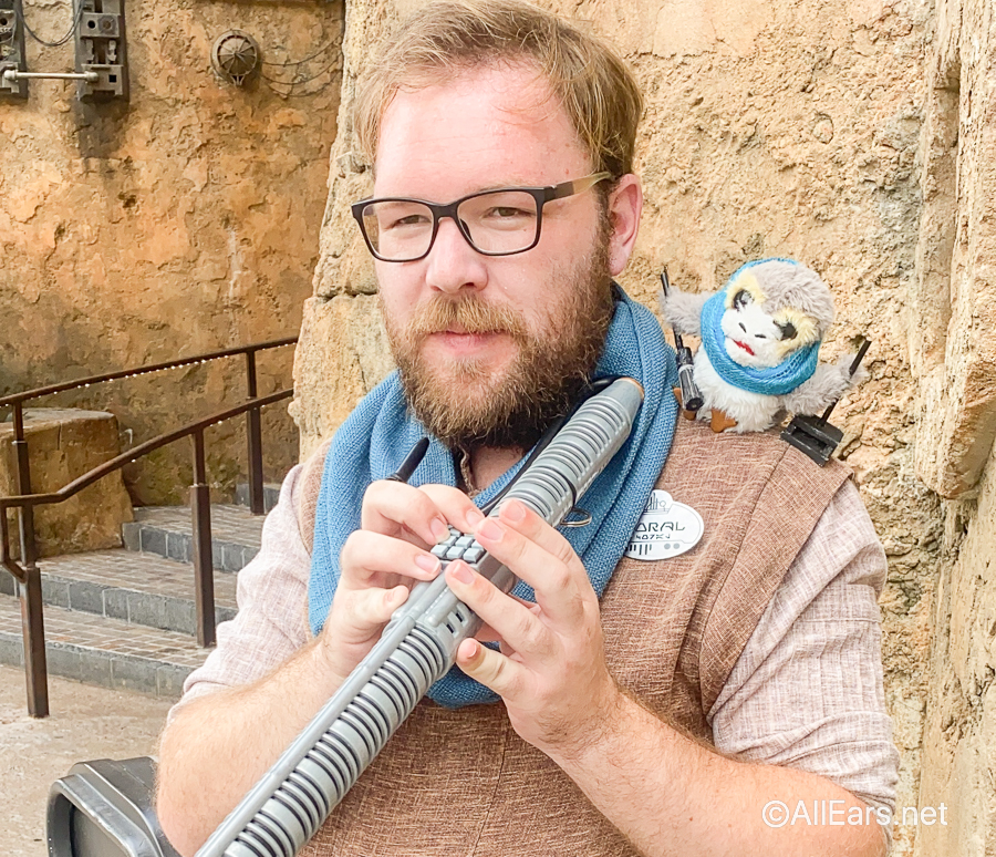 wdw hollywood studios star wars galaxys edge cm cast member coral porg ...