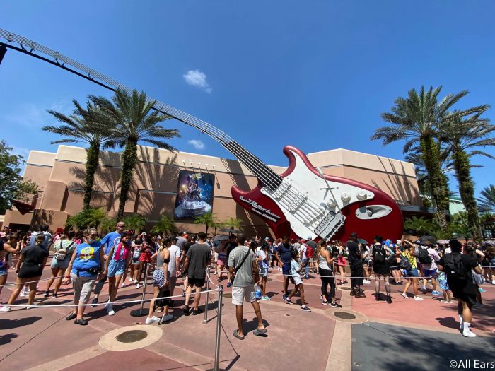 PHOTOS: Here's What Labor Day Weekend Crowds Look Like in Disney World ...