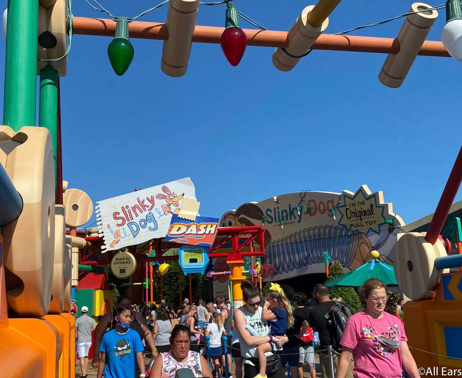 PHOTOS: Here's What Labor Day Weekend Crowds Look Like in Disney World ...