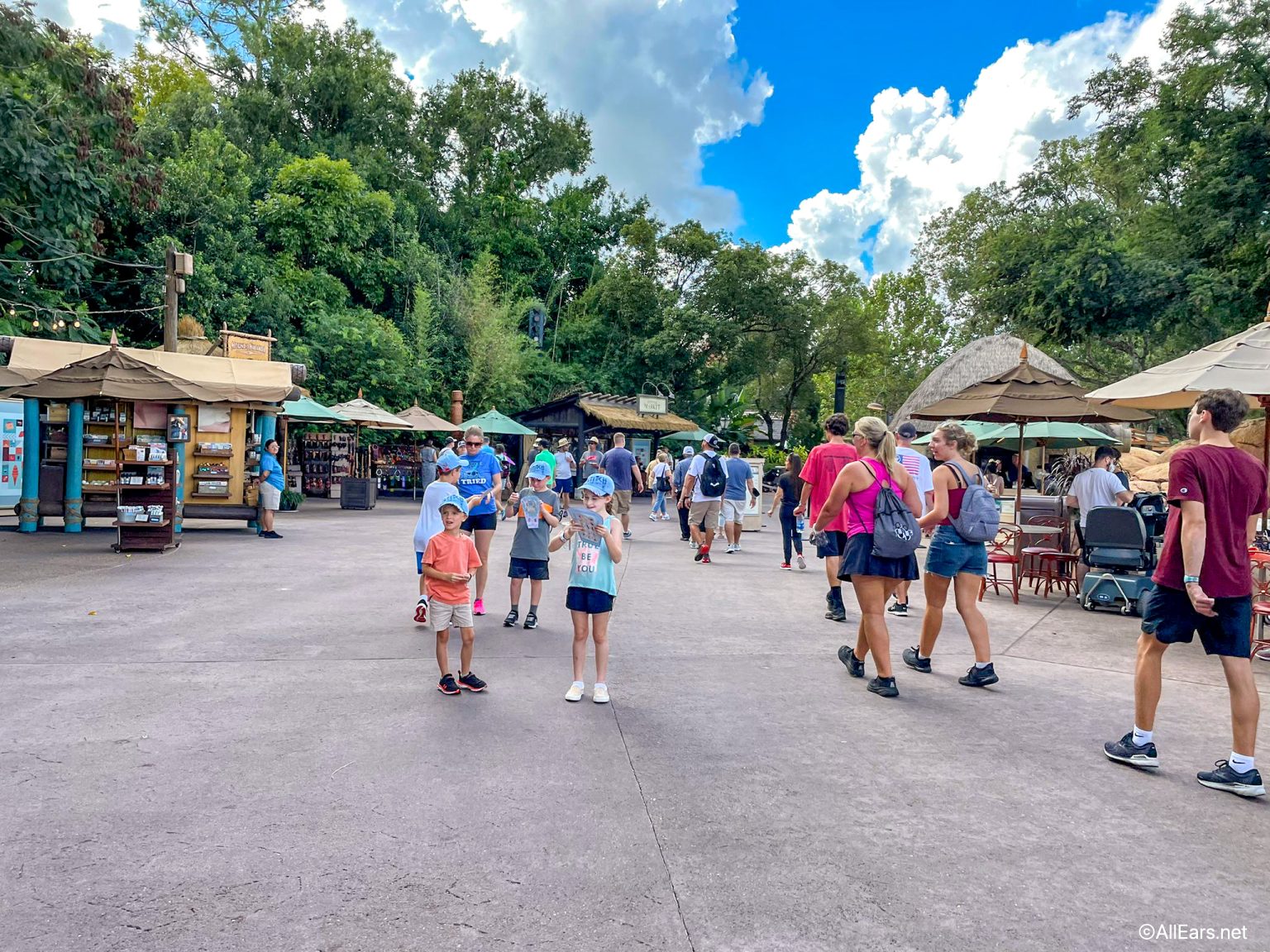 EVERY Shop In EPCOT And The BEST Souvenirs - AllEars.Net