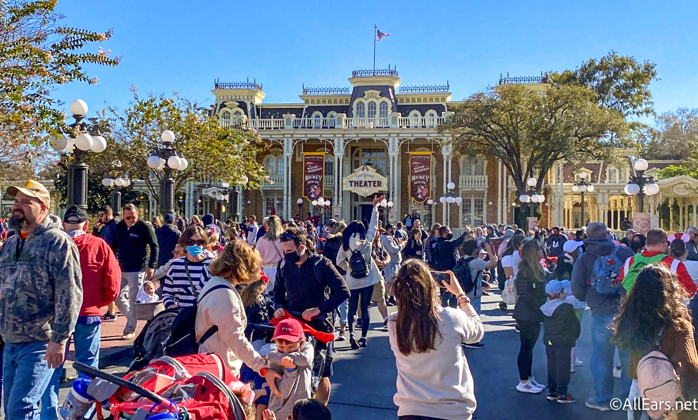 FIRST LOOK: See the BRAND NEW Nighttime Parade in Disney World ...