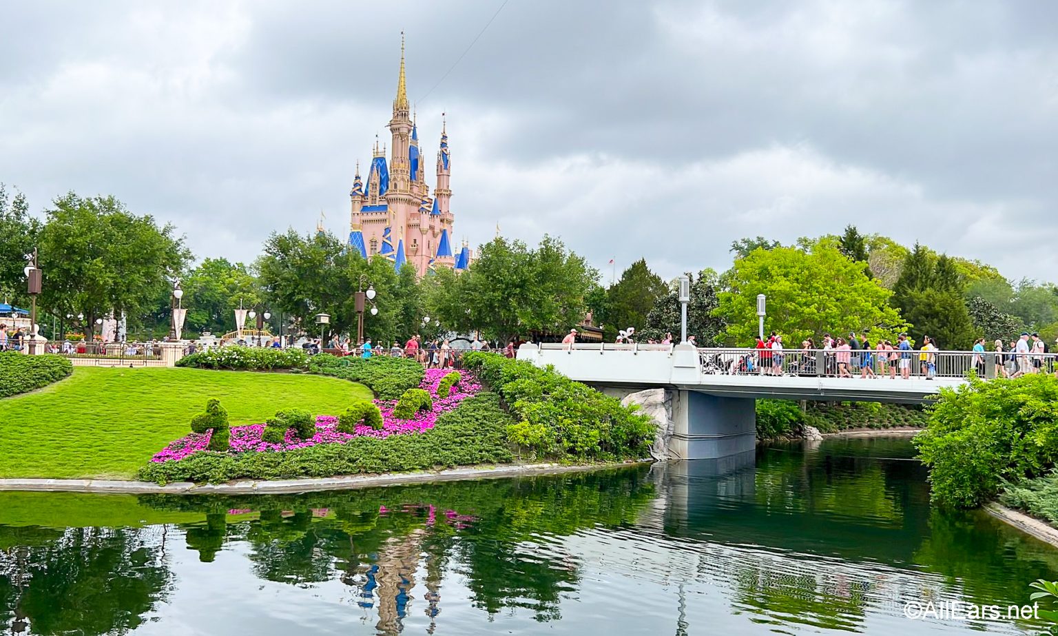 18 Things You Didn't Know About Walt Disney World's Cinderella Castle ...
