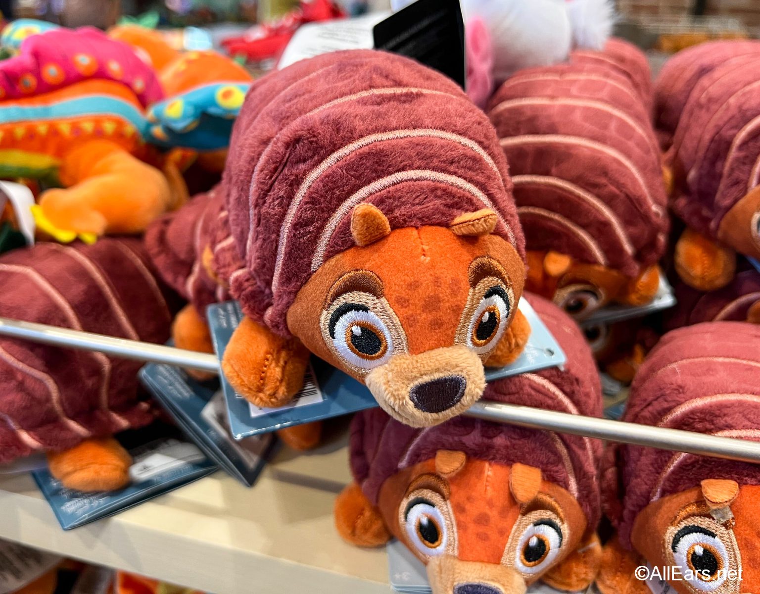 The Ultimate Guide to Disney Shoulder Plushes - AllEars.Net