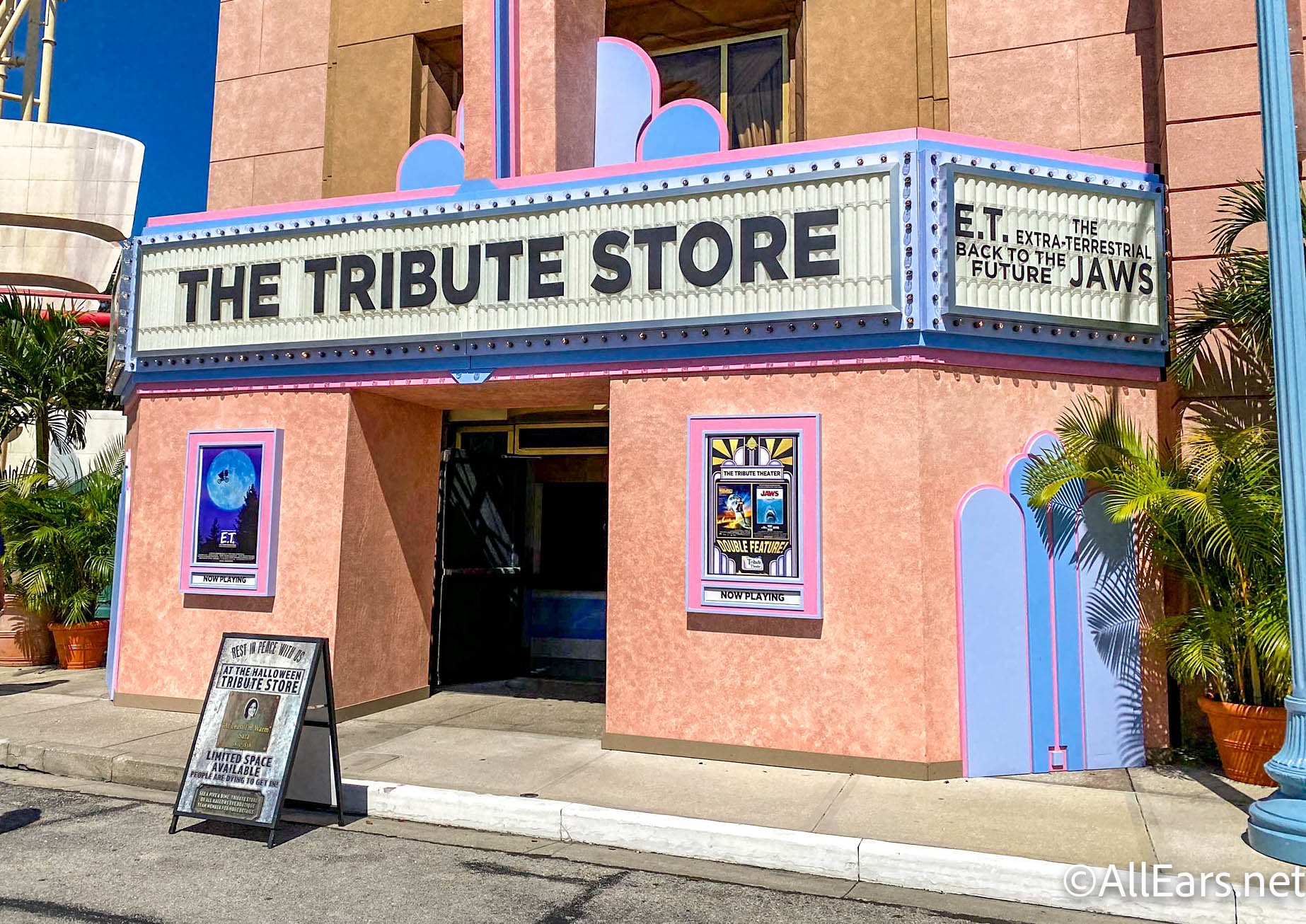 2022-universal-studios-orlando-florida-tribute-store-halloween-in ...