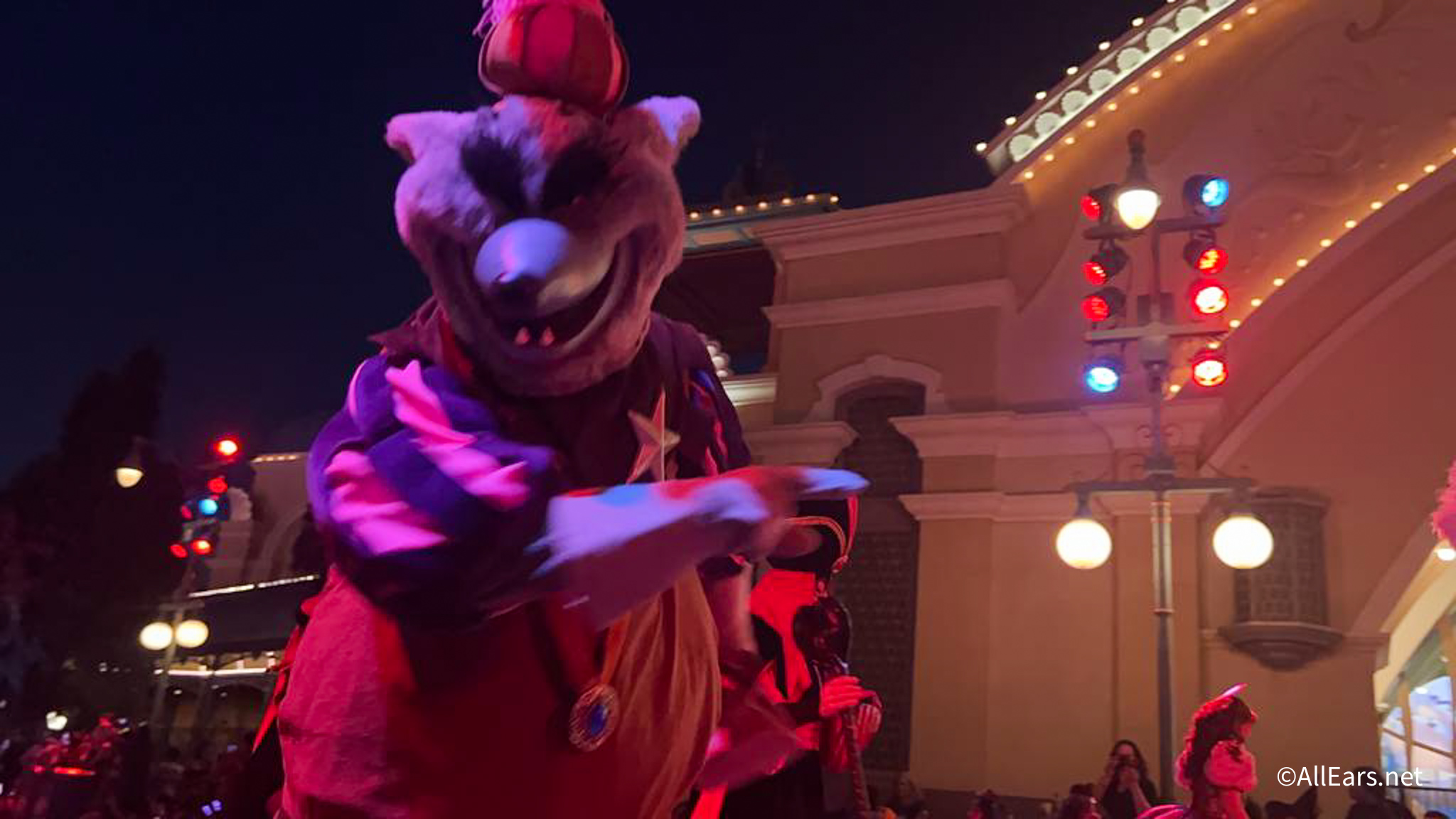 2022 dlr dca oogie boogie bash frightfully fun parade-7 - AllEars.Net