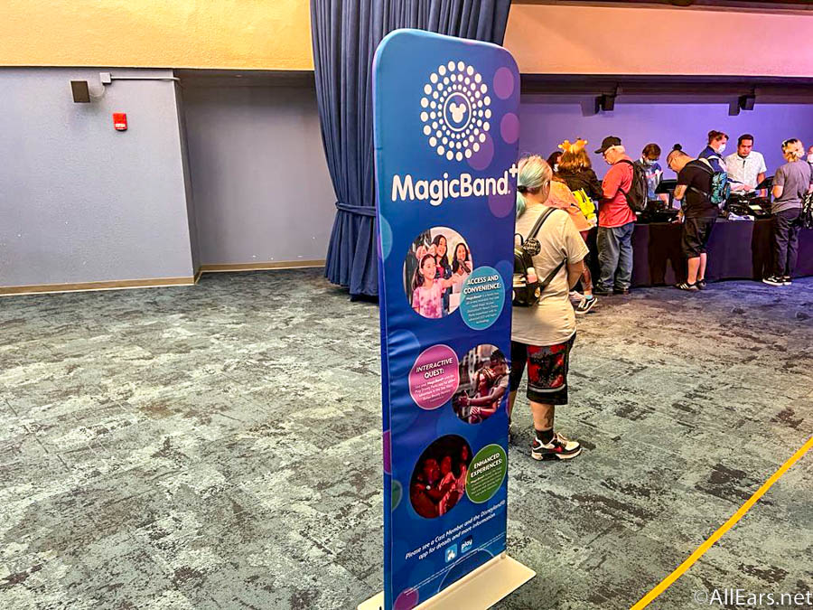 2022 disneyland starcade magicband+ debut magic key passholders-4 ...