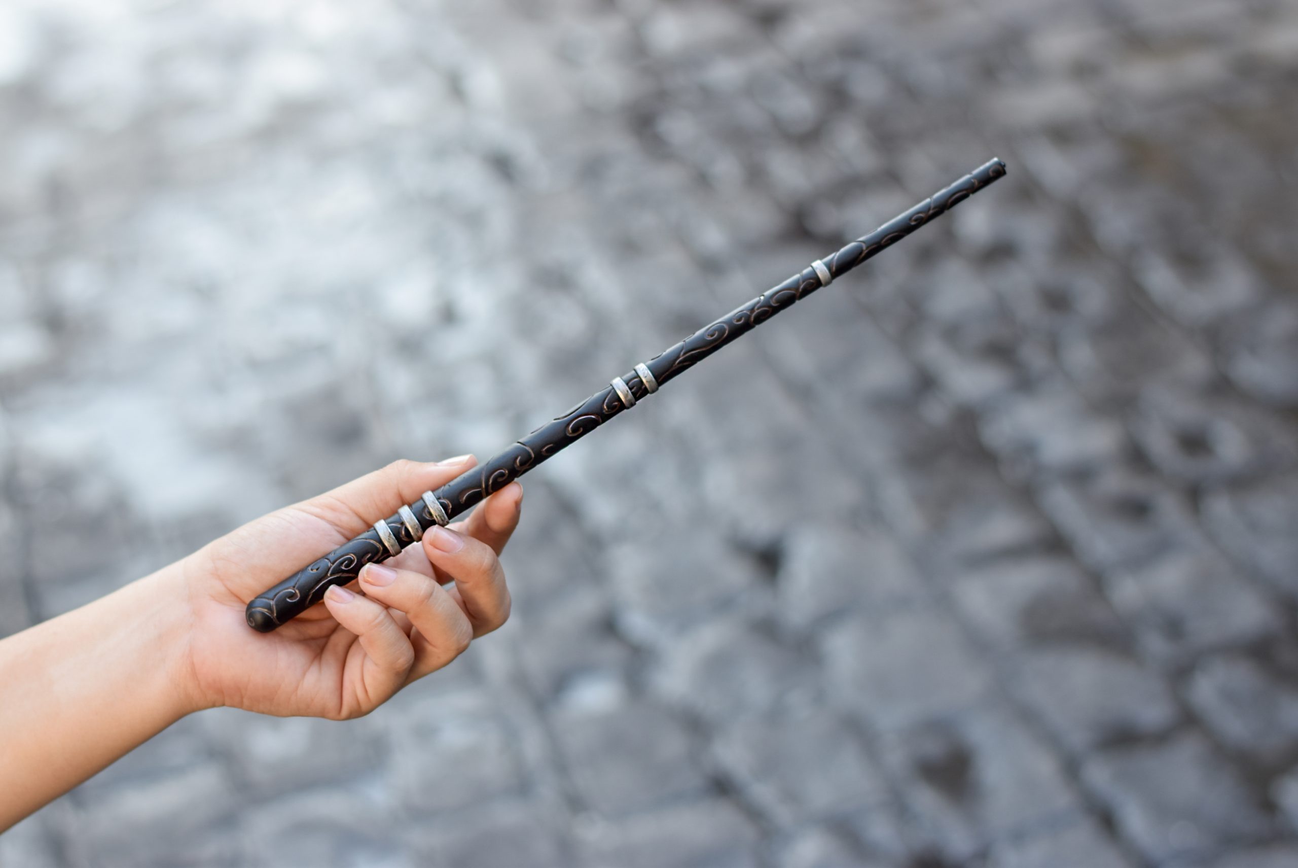 2022 Universal New Interactive Wands Black Walnut And Dragon Heartstring