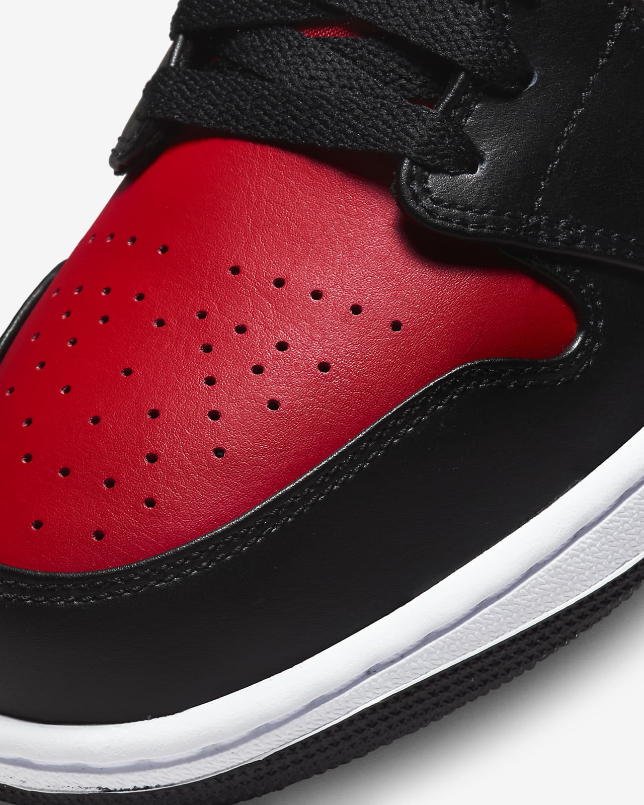 Air Jordan 1 Mid - AllEars.Net
