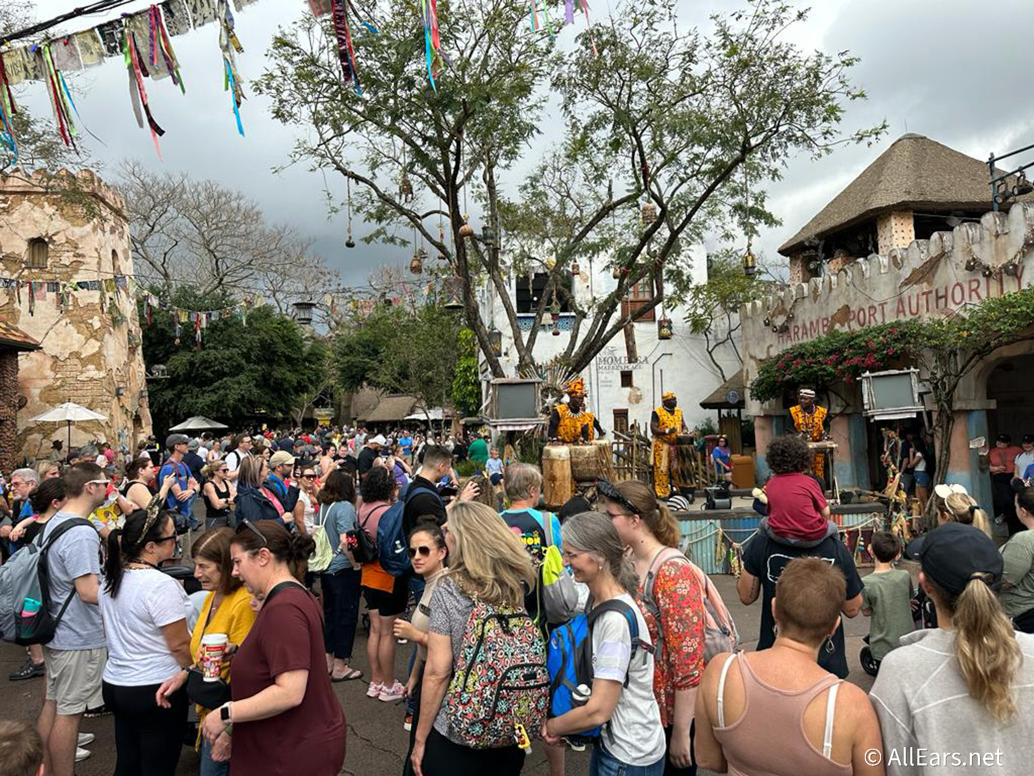 PHOTOS: Marathon Weekend Brings BIG Crowds to Disney World - AllEars.Net