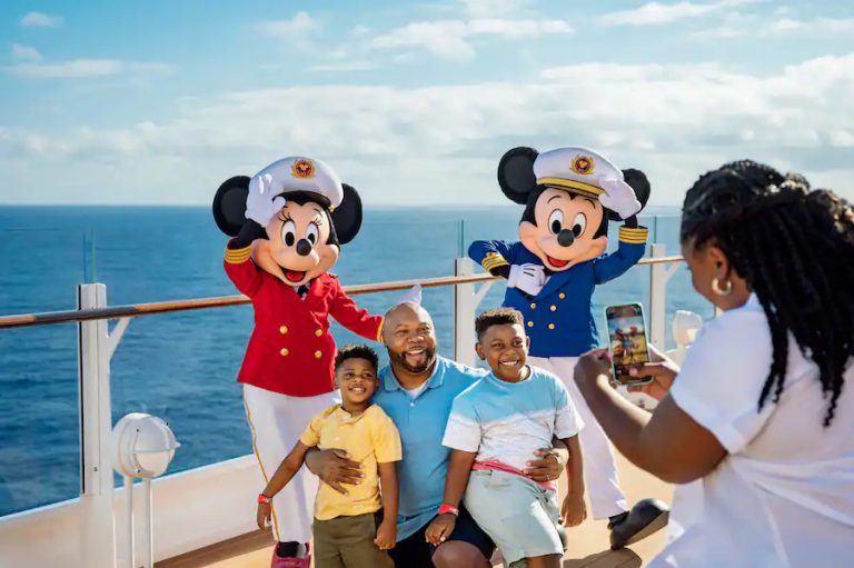 Best Disney Cruise Rooms for Groups of 5 - AllEars.Net