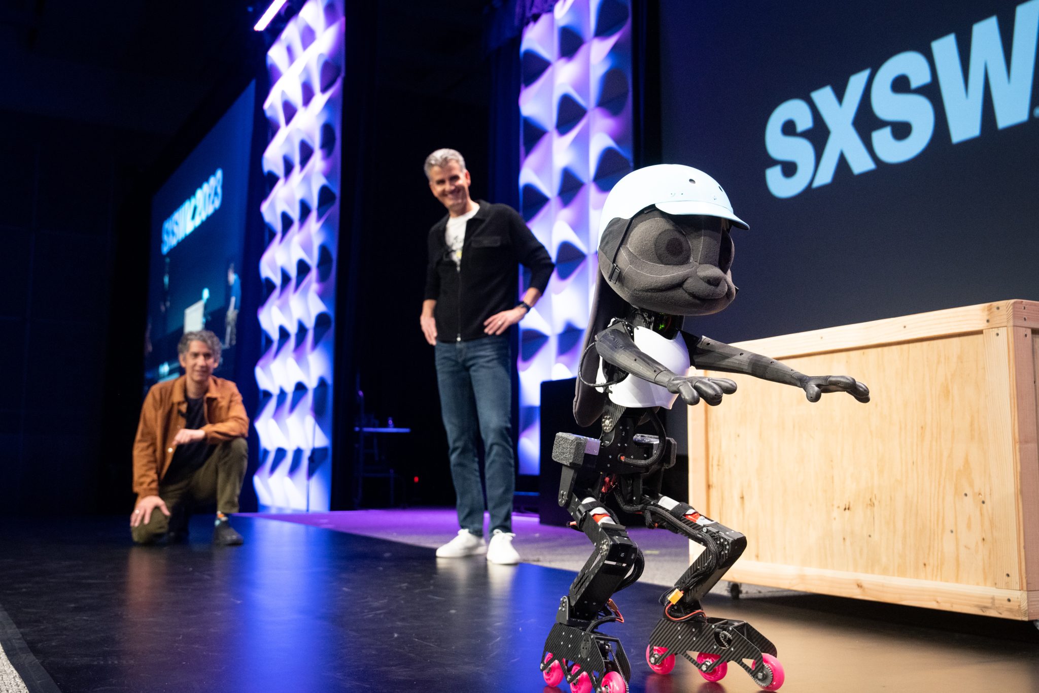2023-sxsw-robot - AllEars.Net
