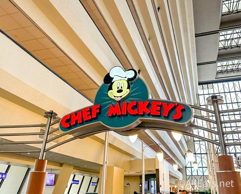 Chef Mickey's vs. Topolino's Terrace — Disney World Restaurant Guide ...