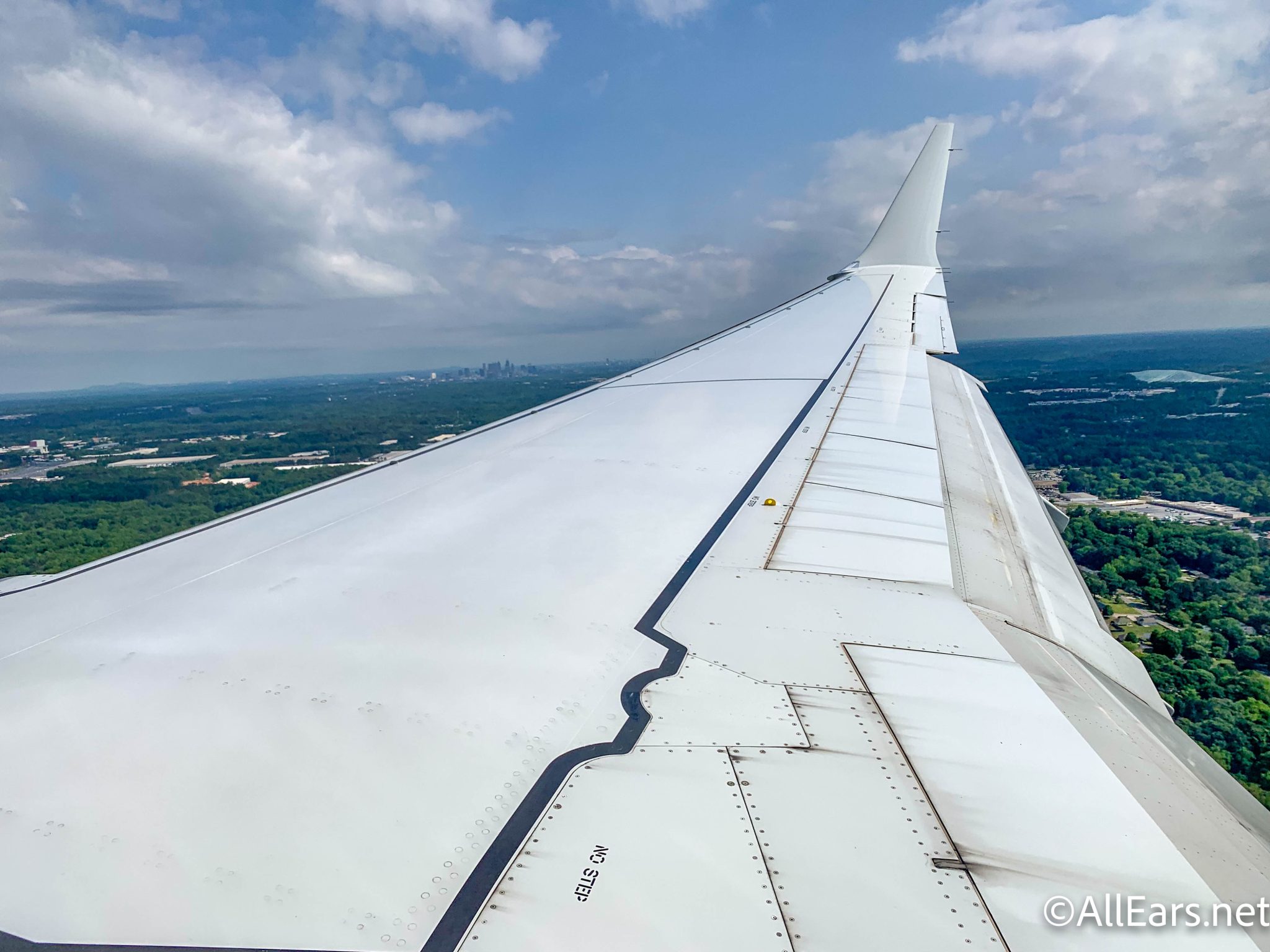 ALERT! A Popular Airline Is ENDING a Route to Orlando International ...