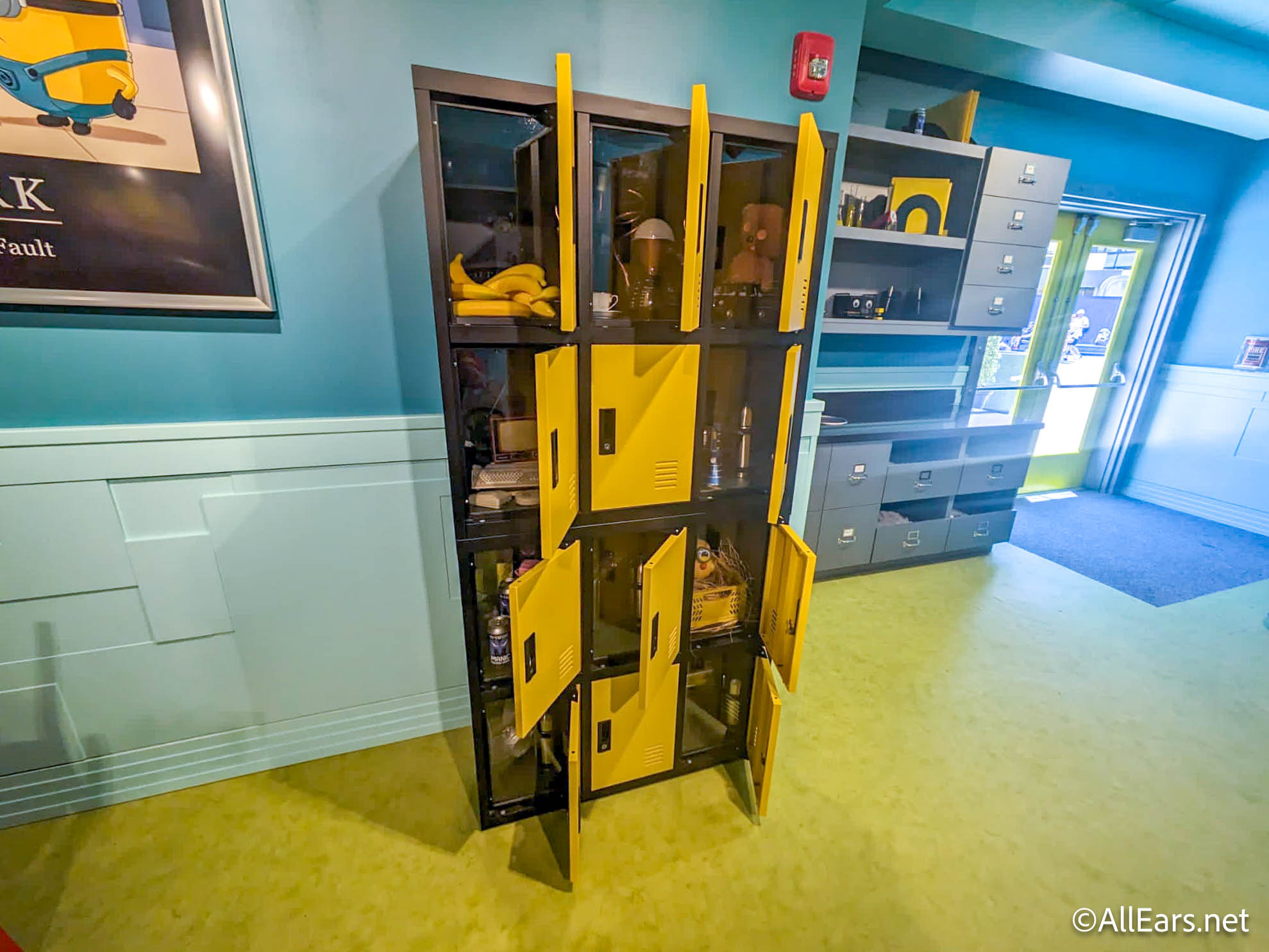 2023 uo universal studios orlando illumination minion cafe soft opening ...