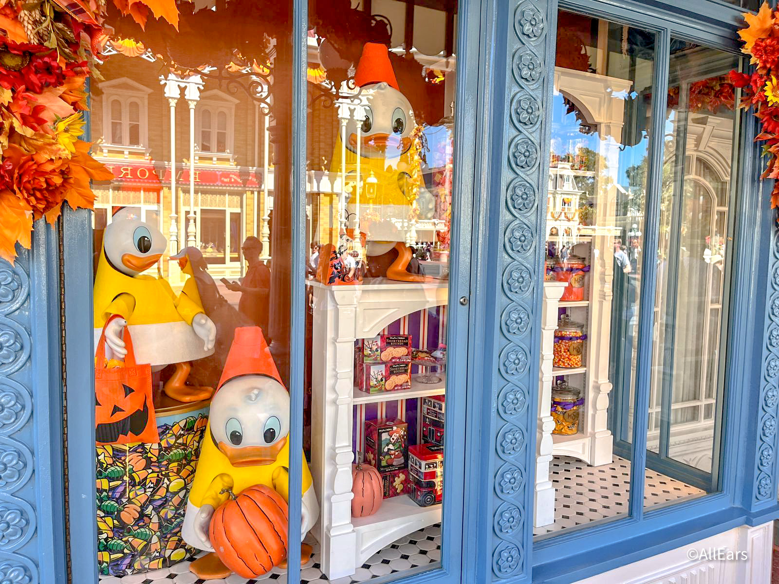 2023 wdw mk nephews candy corn - AllEars.Net