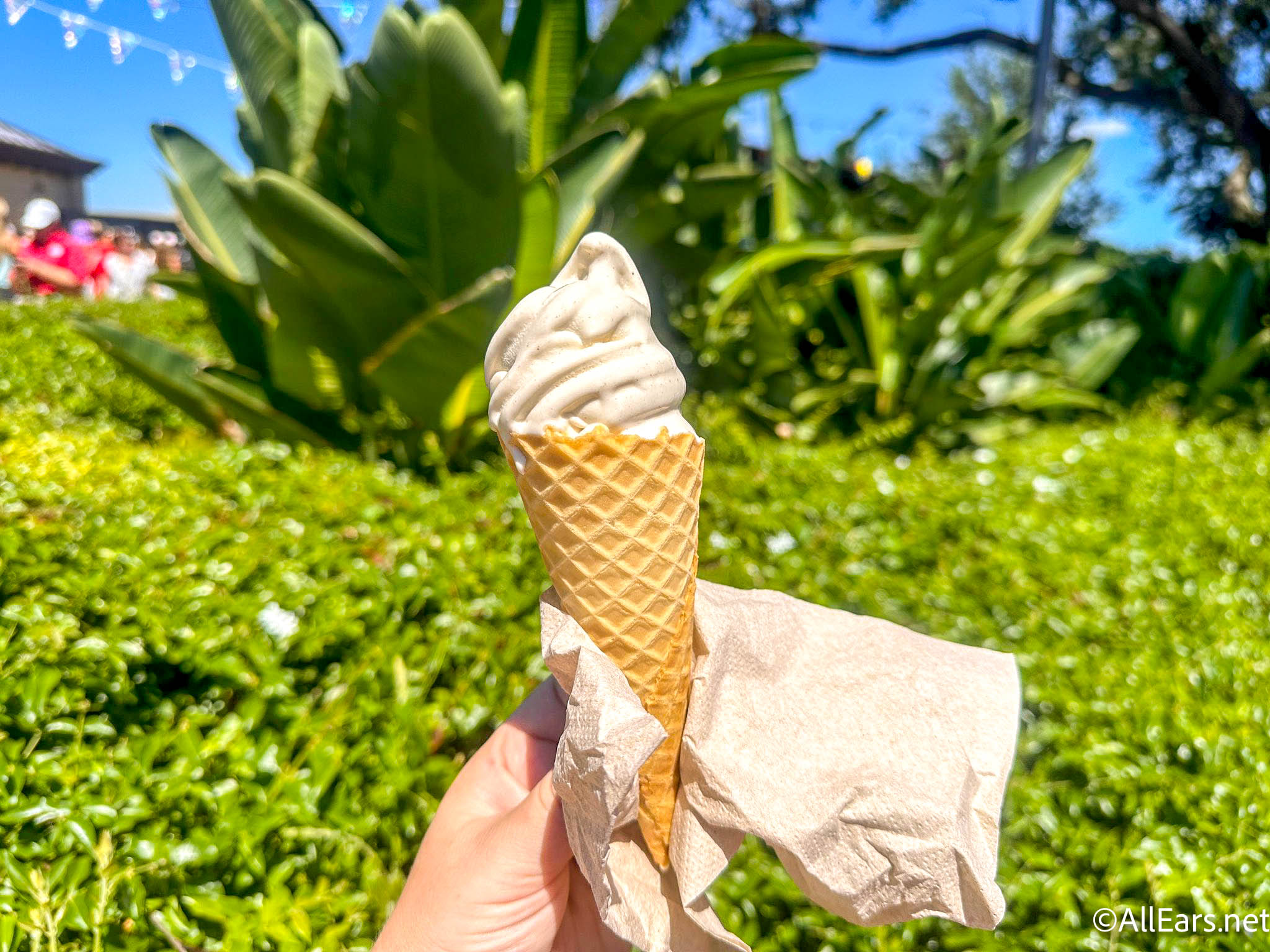 2023 Wdw Epcot Food And Wine Festival Swirled Showcase Apple Cinnamon Ice Cream Cone Allearsnet