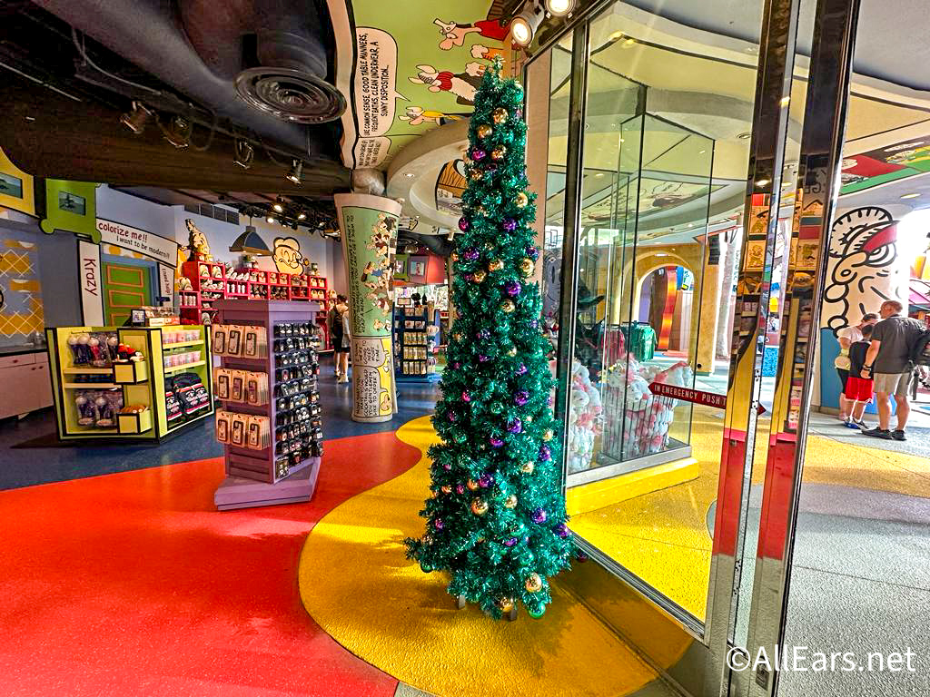 2023 Universal Orlando Photo Funnies Holiday Decorations Atmo-3 ...