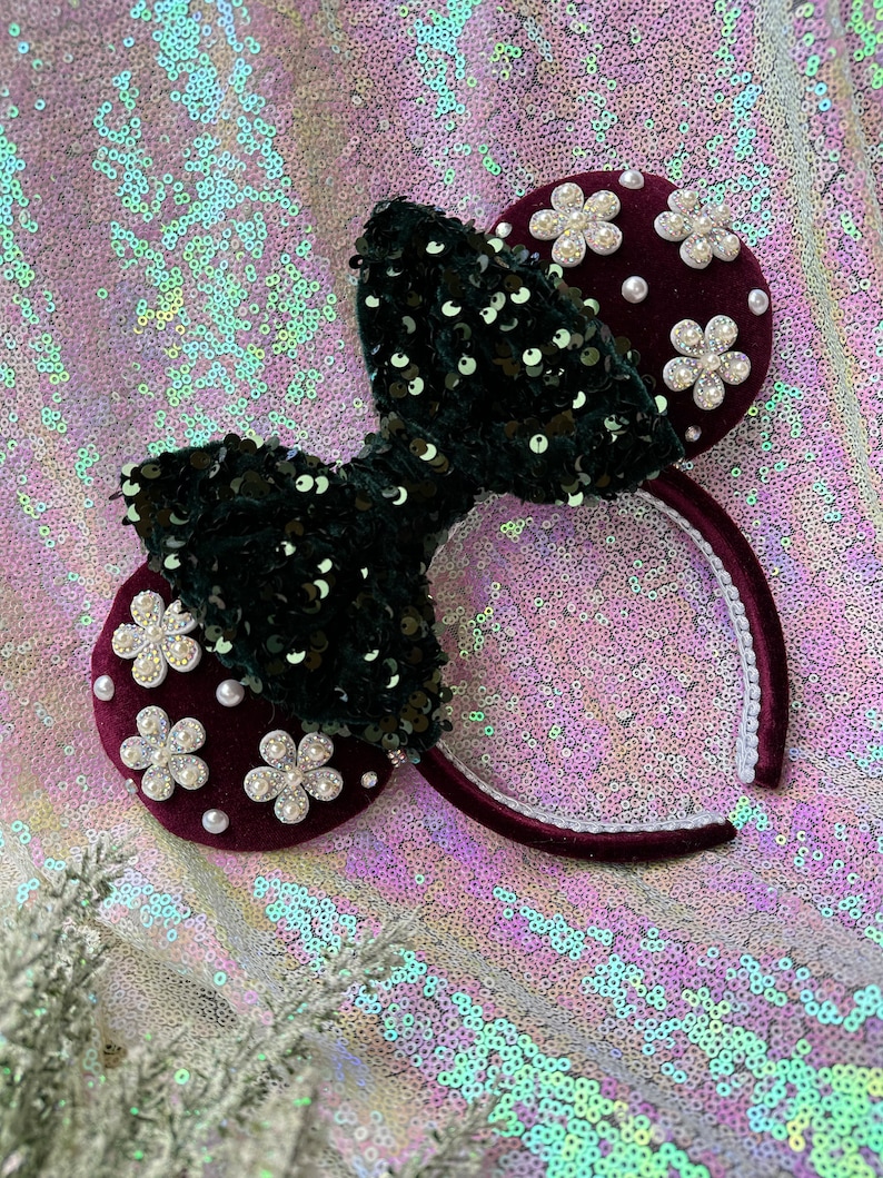 Minnie Christmas Ears - Etsy - AllEars.Net