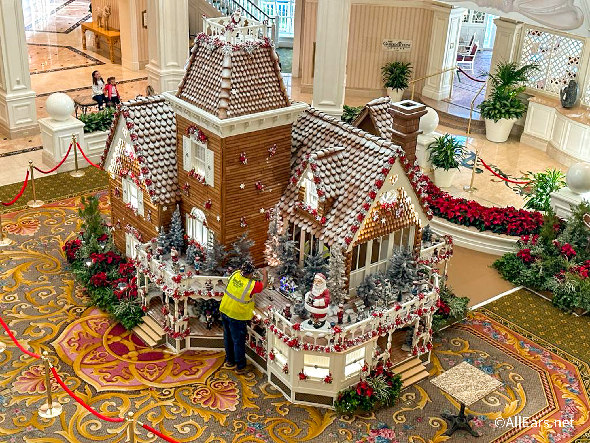 BREAKING: Dates and Themes Revealed for Gingerbread Displays at Disney ...