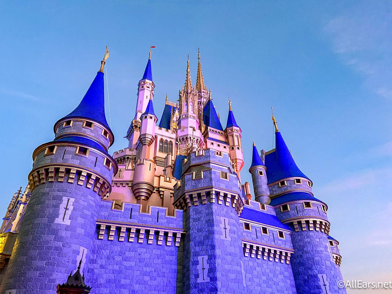 Disney World Just Took It's First Step for Repainting Cinderella Castle ...