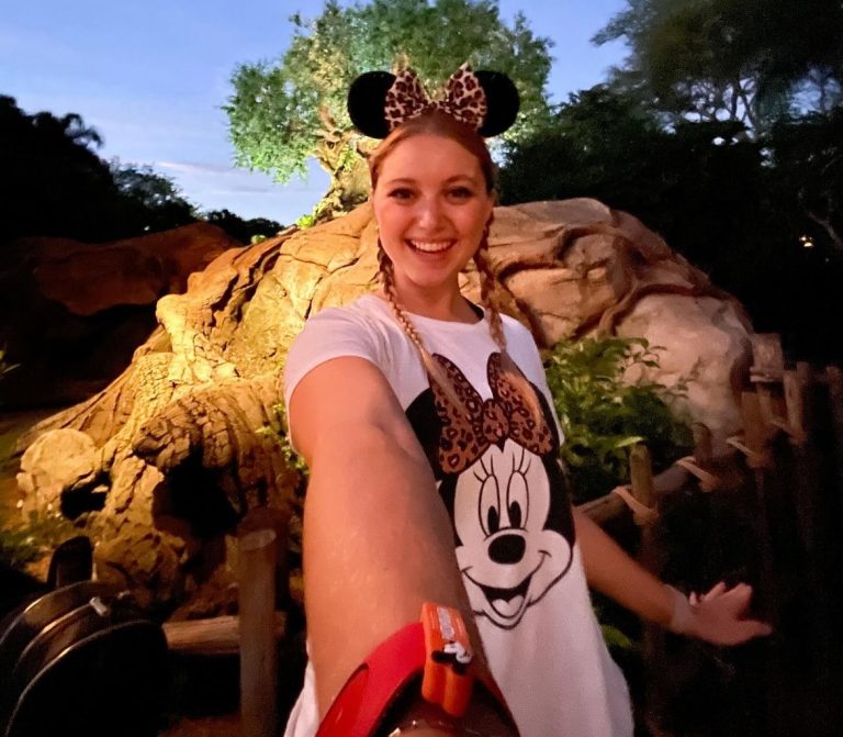 My 3 Favorite Hair Styles to Pair with Minnie Ears in Disney World ...