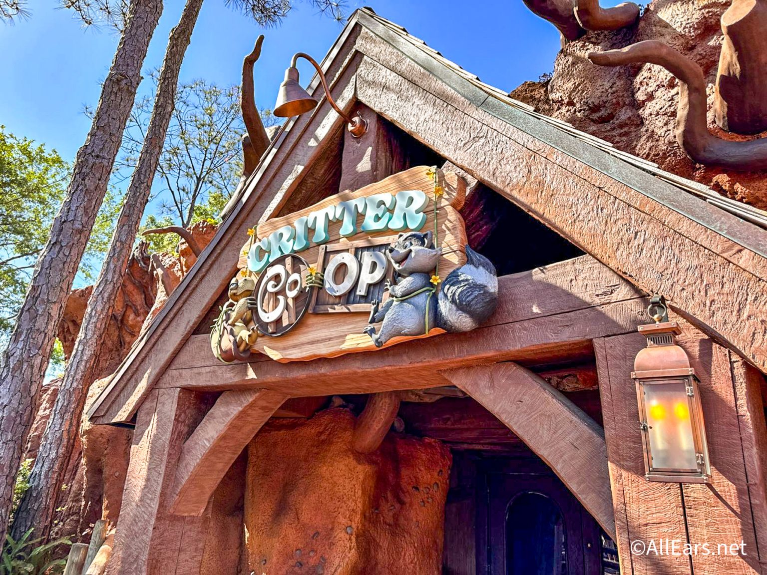 Is Disney World Hinting at a Huge Restaurant CHANGE for Magic Kingdom ...