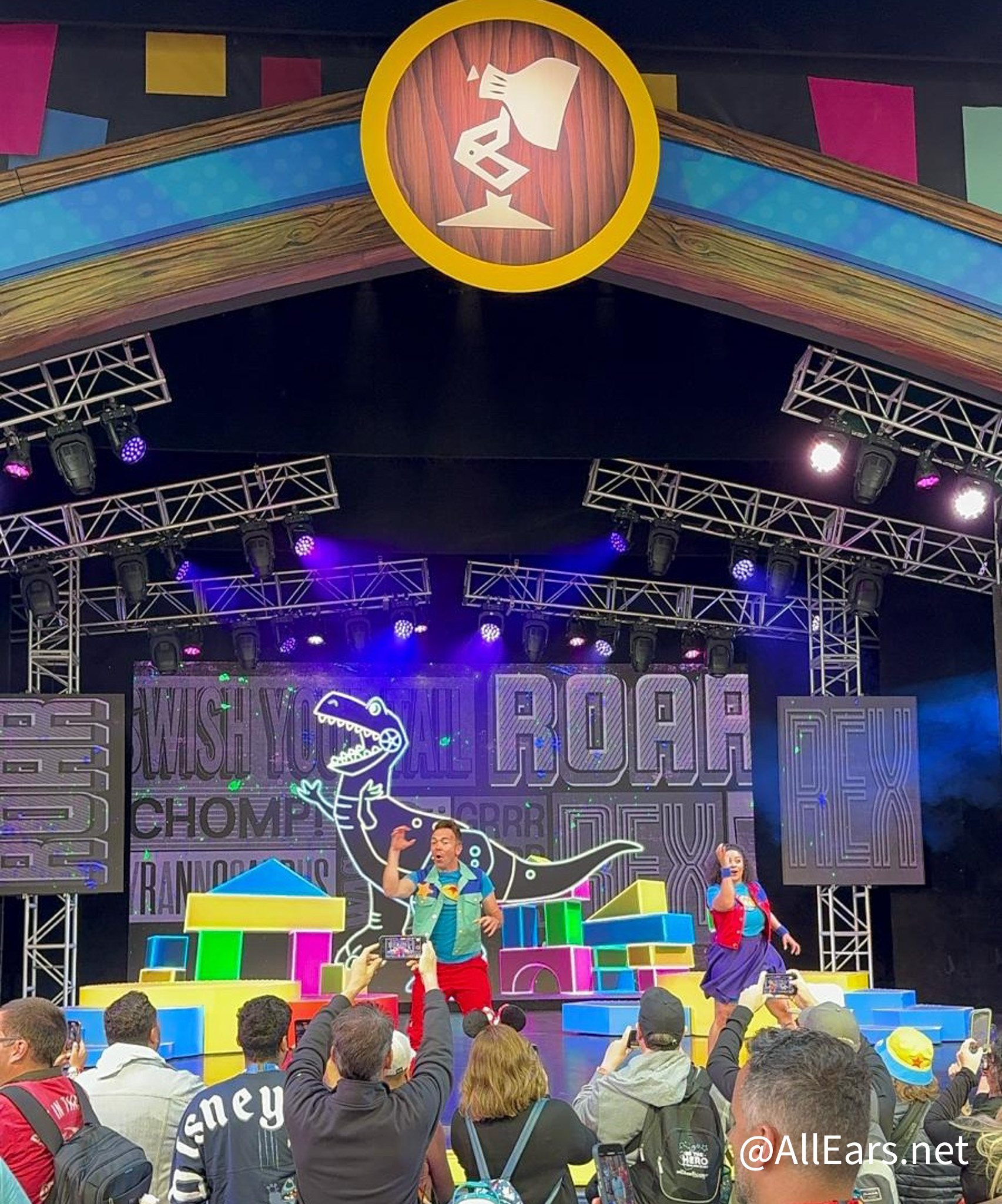 Fans Are Freaking Out Over These NEW Disney Character Meet and Greets ...