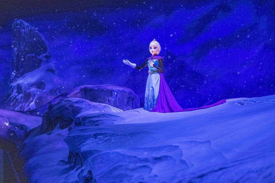 COME INSIDE Disney's NEW Ride: Anna and Elsa's Frozen Journey in Tokyo ...