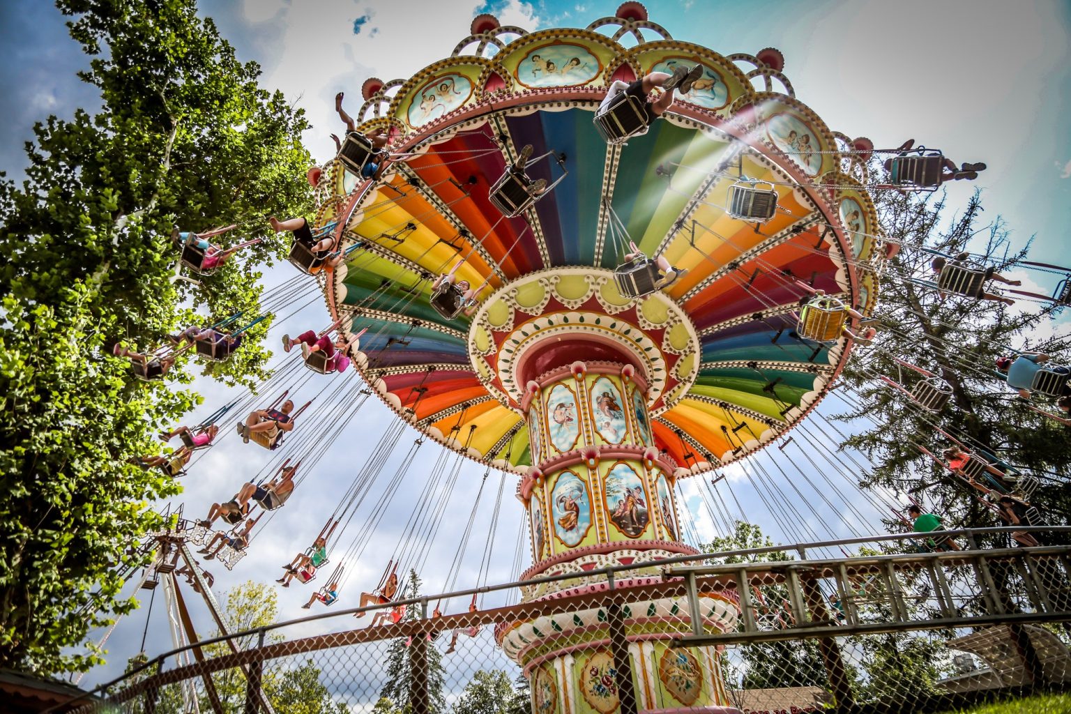 10 Theme Parks Beat Out Disney World and Universal As the BEST in ...