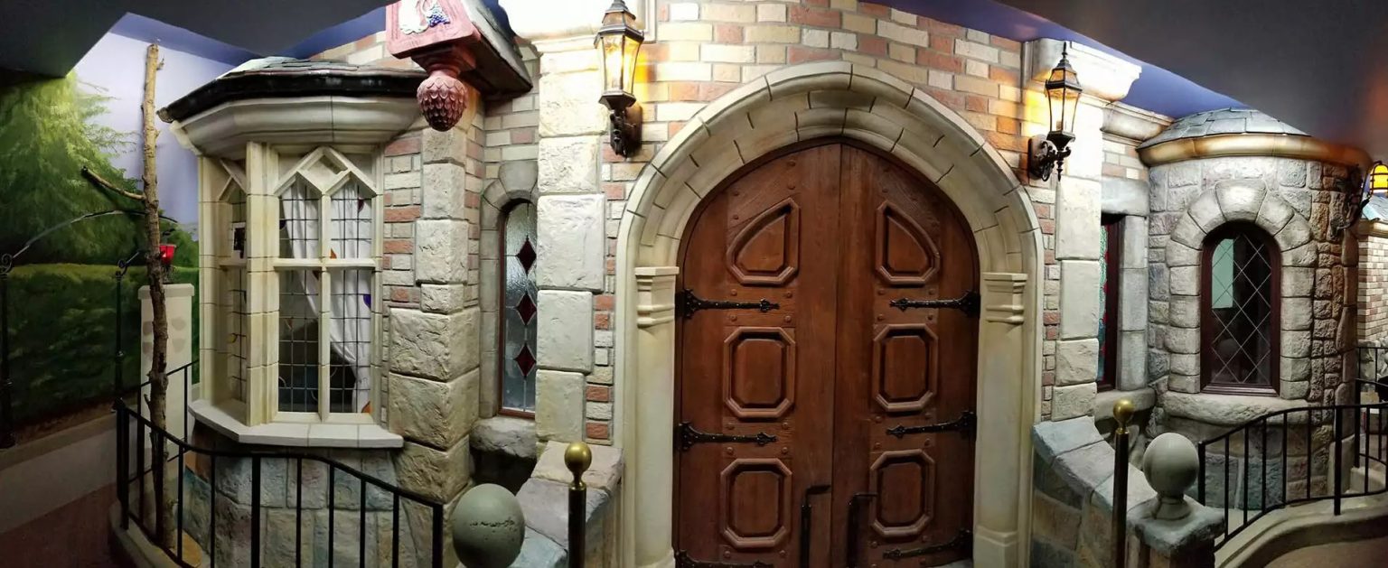A Disney Fantasyland-Inspired ?Basement:? Exists — And You Need To See ...