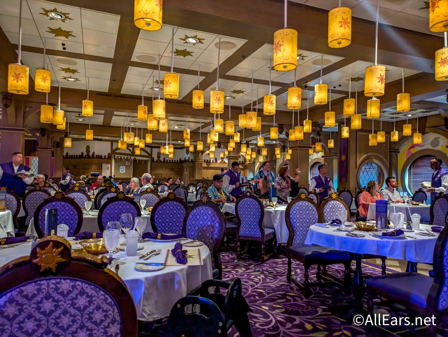 MASSIVE REVIEW: Everything You Need to Know About Dinner on the Disney ...