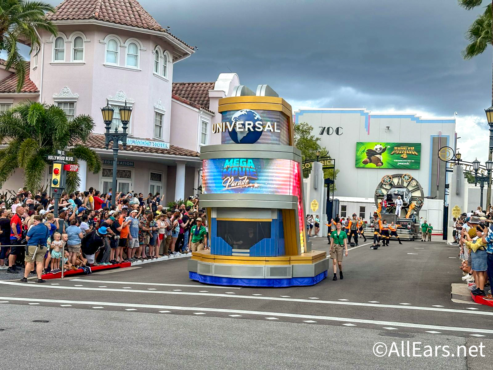 NEWS: The NEW Universal Mega Movie Parade Has Arrived and We Have ALL ...