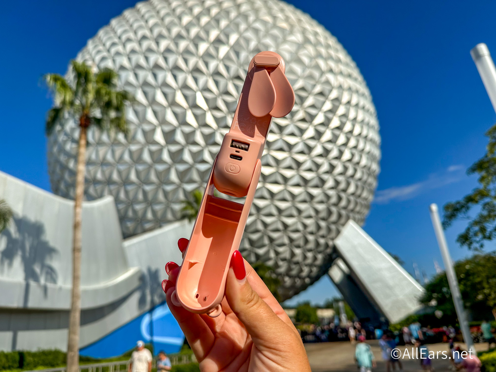 We Tested a Mini Handheld Fan in Disney World — It Was Life Changing ...