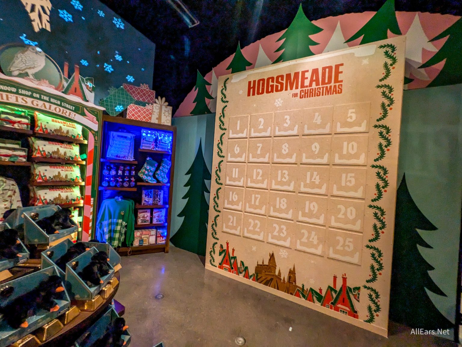 NEW LOOK at the Souvenirs at Universal's 2024 Holiday Tribute Store ...