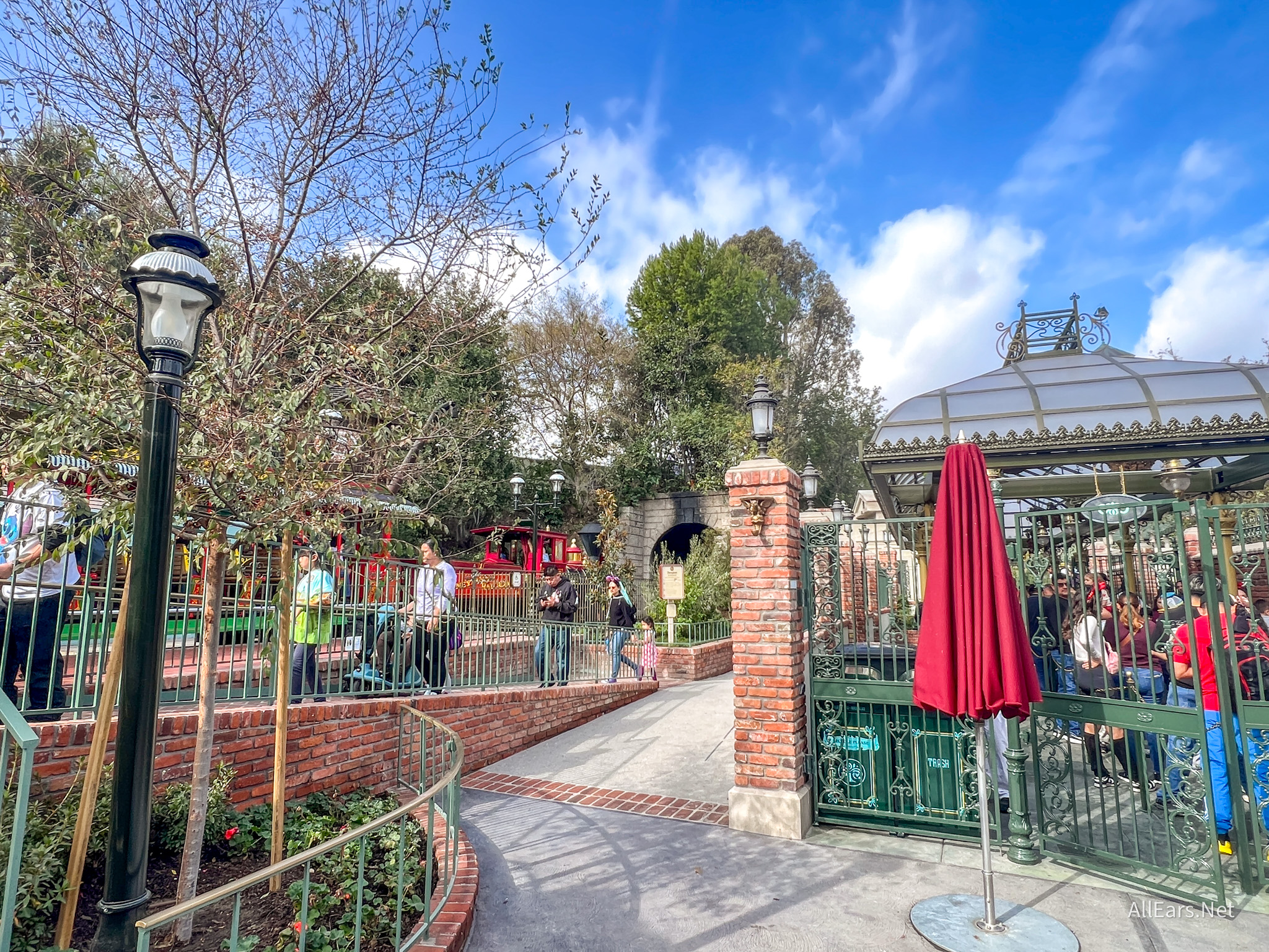 See the New CHANGES at Disney's Iconic Haunted Mansion Ride - AllEars.Net