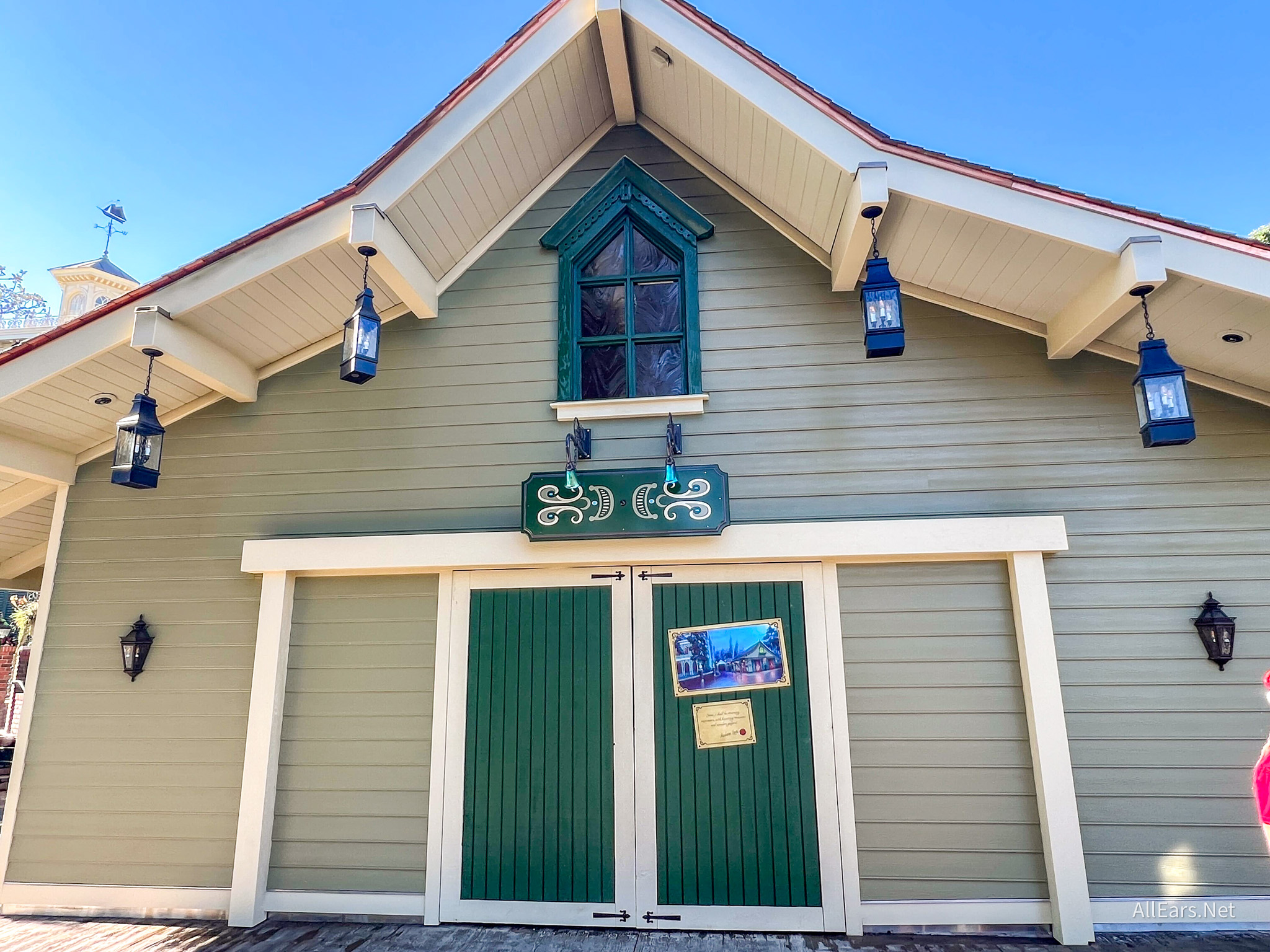 SNEAK PEEK at Disney's NEW Haunted Mansion Gift Shop - AllEars.Net