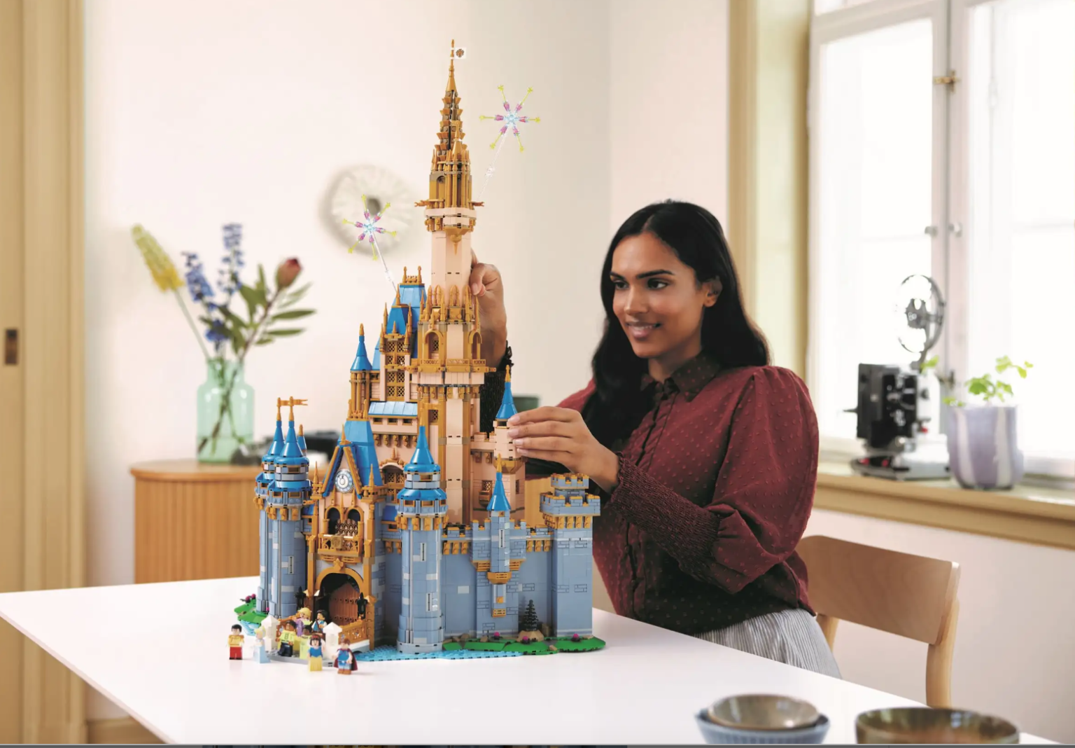 The LEGO Disney Castle Sets Ranked From Cheapest to Most Impressive ...