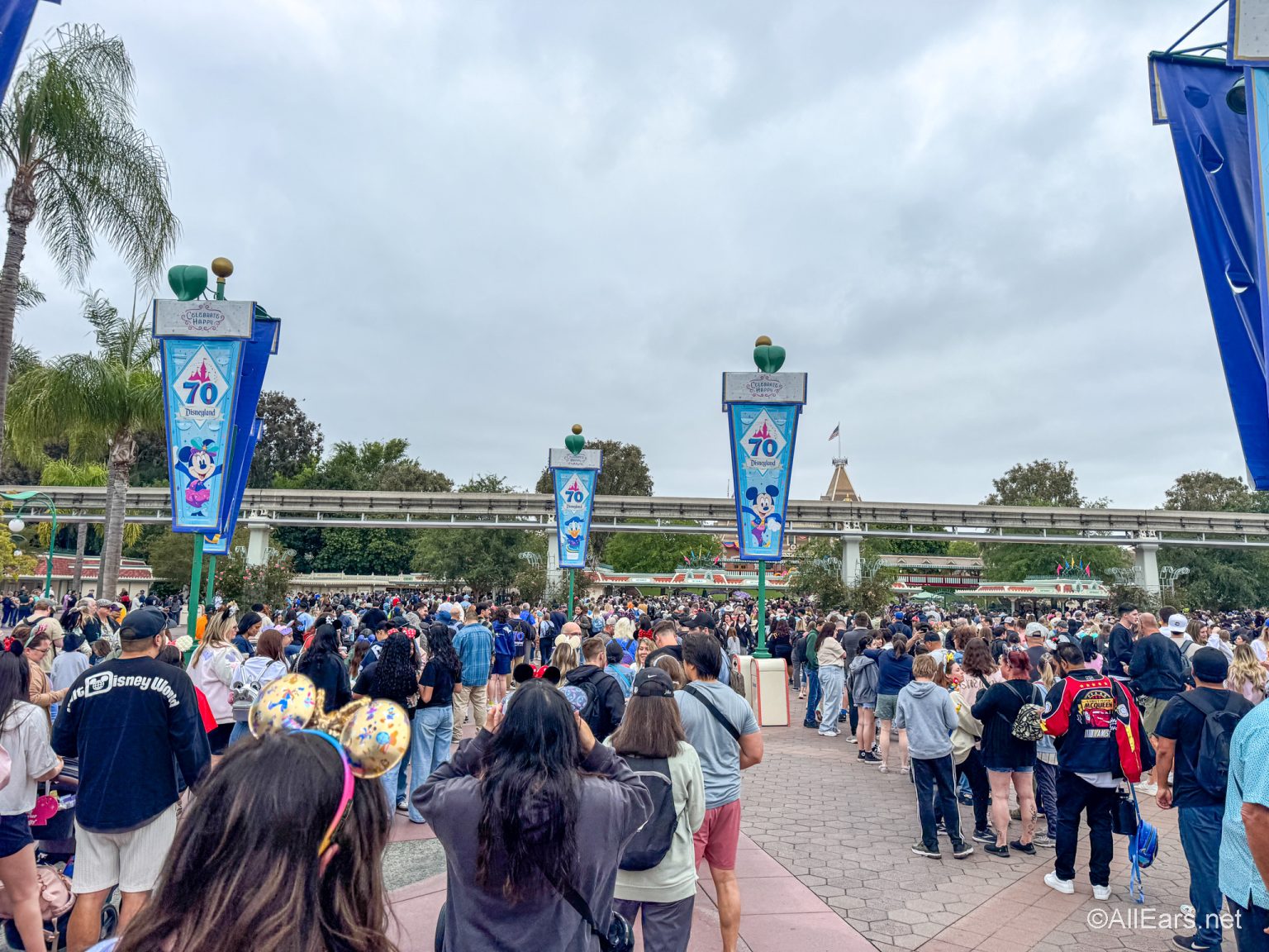 Disneyland Lightning Lane Rules Are Changing in 2026 - AllEars.Net